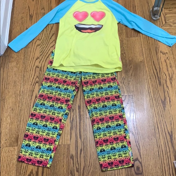 Pajamas | Girls Emoji Pajamas | Poshmark